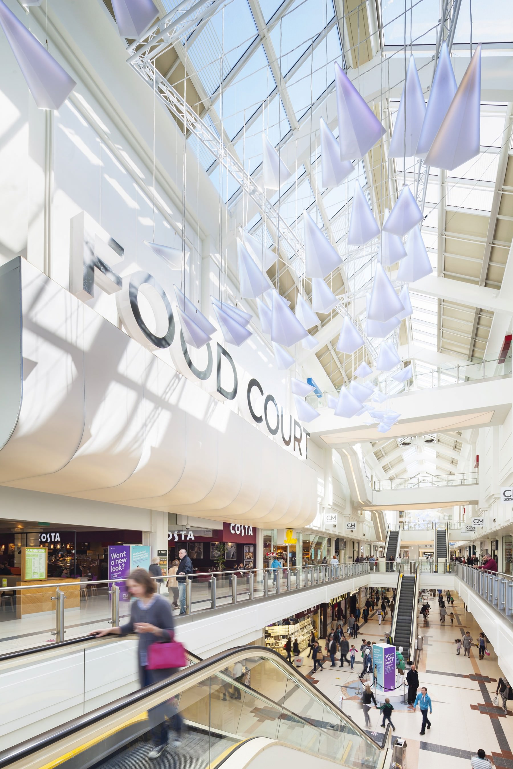County Mall, Crawley